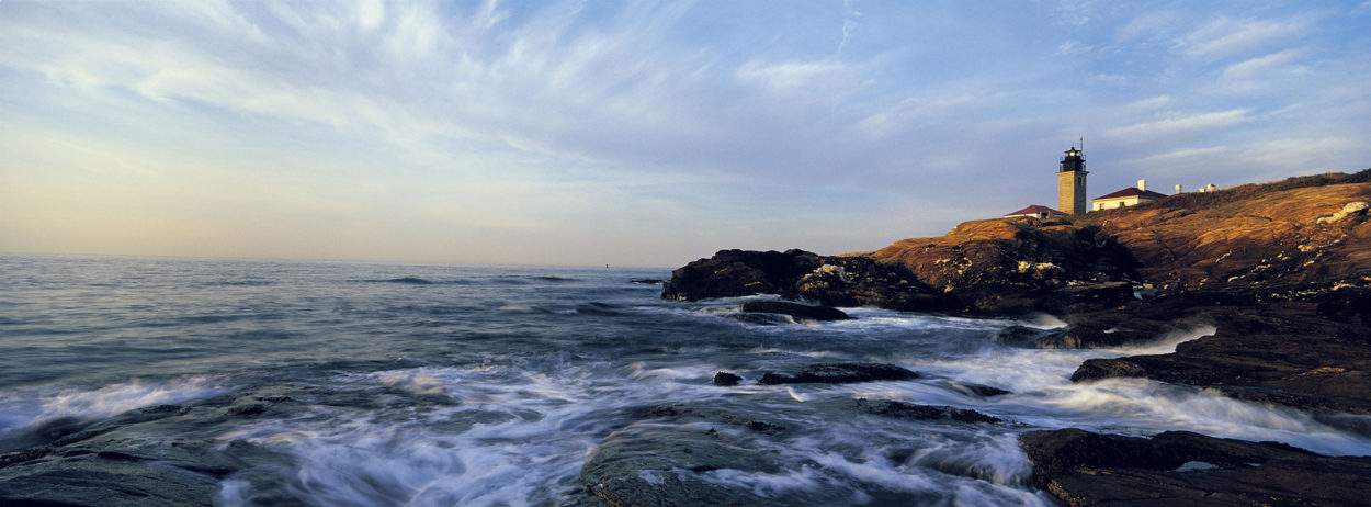 G97 - Beavertail Lighthouse at Sunrise - Onne van der Wal