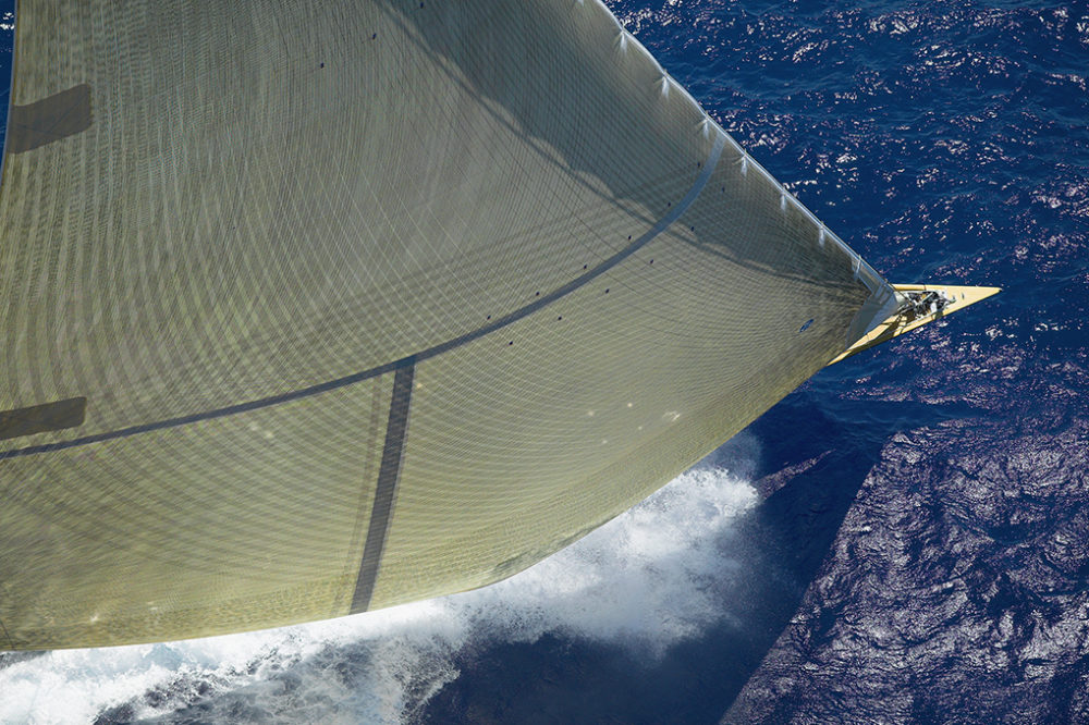 G195 - Velsheda in Antigua - 30" x 45" Unframed Print - Onne van der Wal